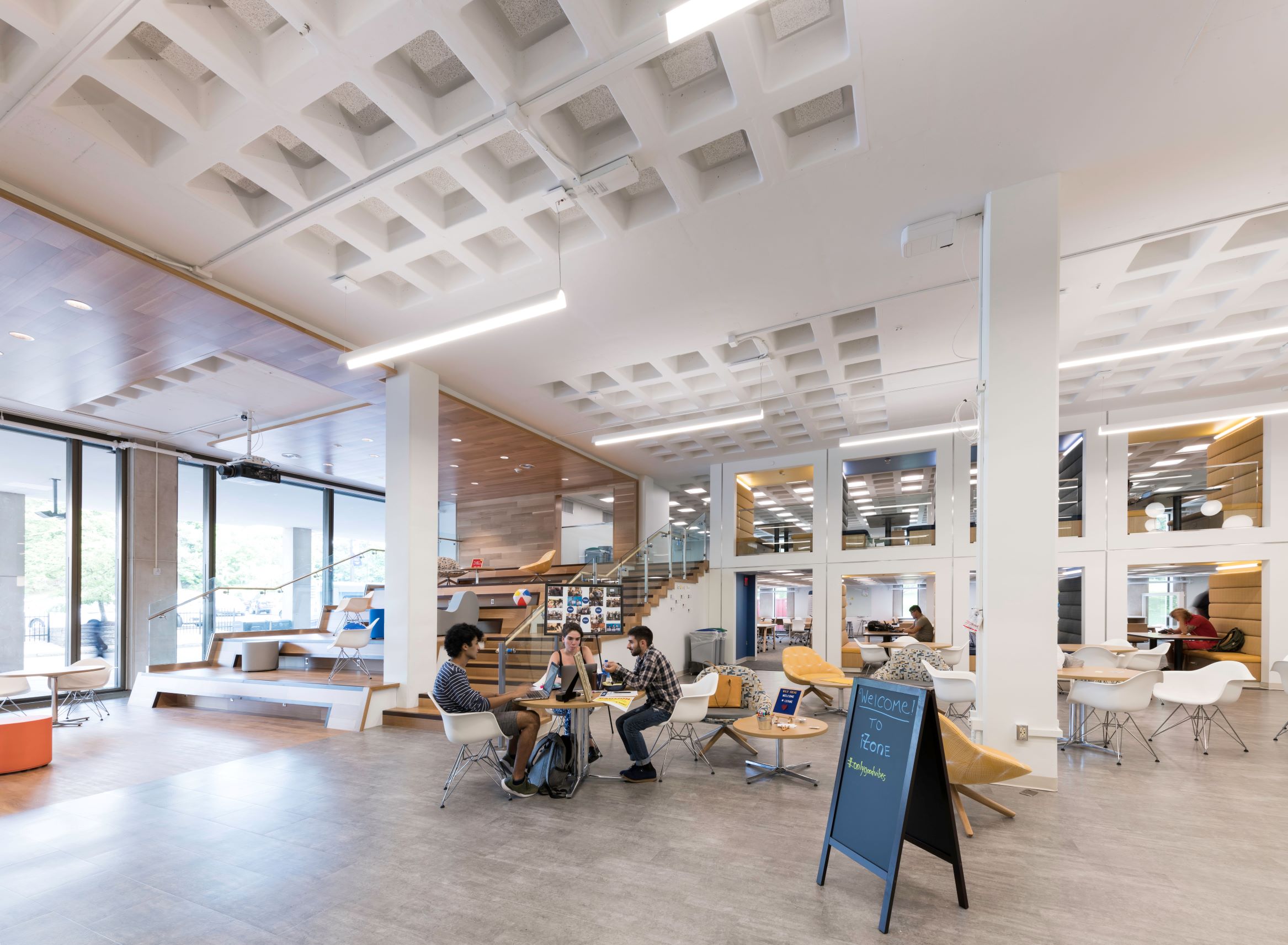 Barbara J. Burger iZone opens | River Campus Libraries